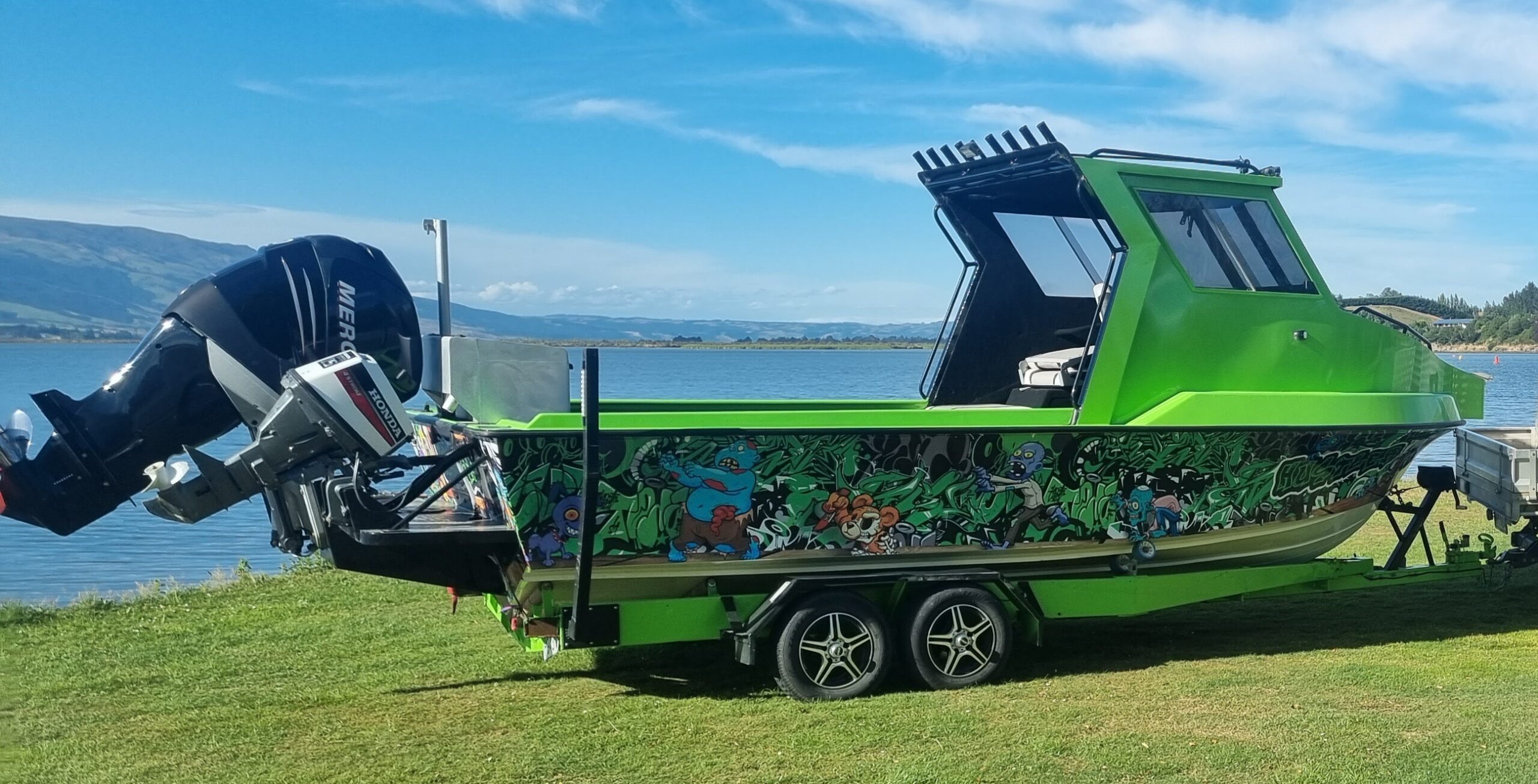 7M Hardtop Boat - 2 Tyre Tracks and Hire